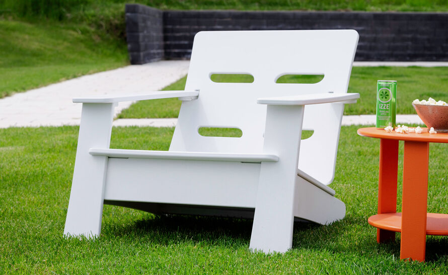 Cabrio Chair Outdoor Lounge from Loll Designs | hive